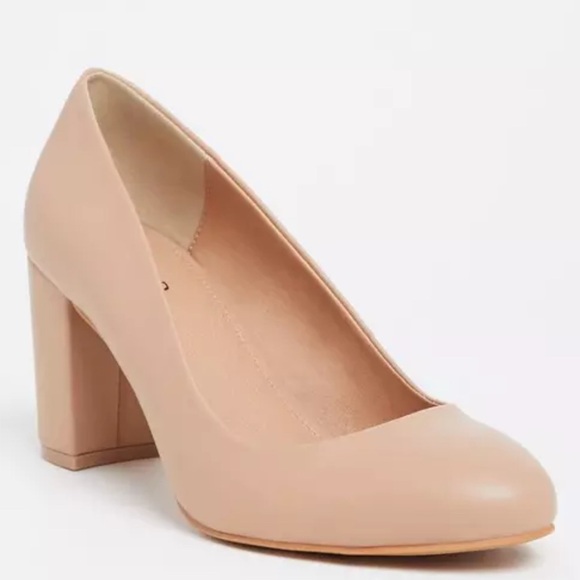 torrid | Shoes | Torrid Tan Block Heel Heels | Poshmark